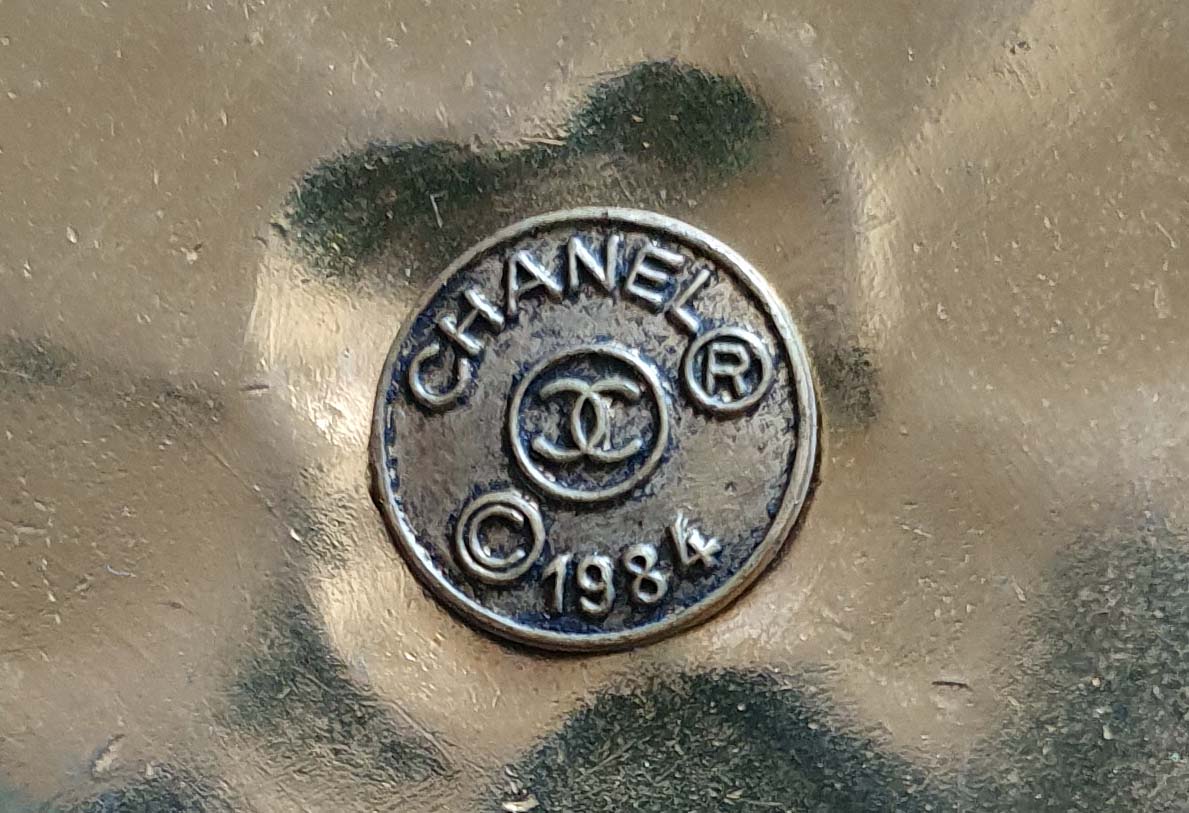 How to Date Chanel Jewellery