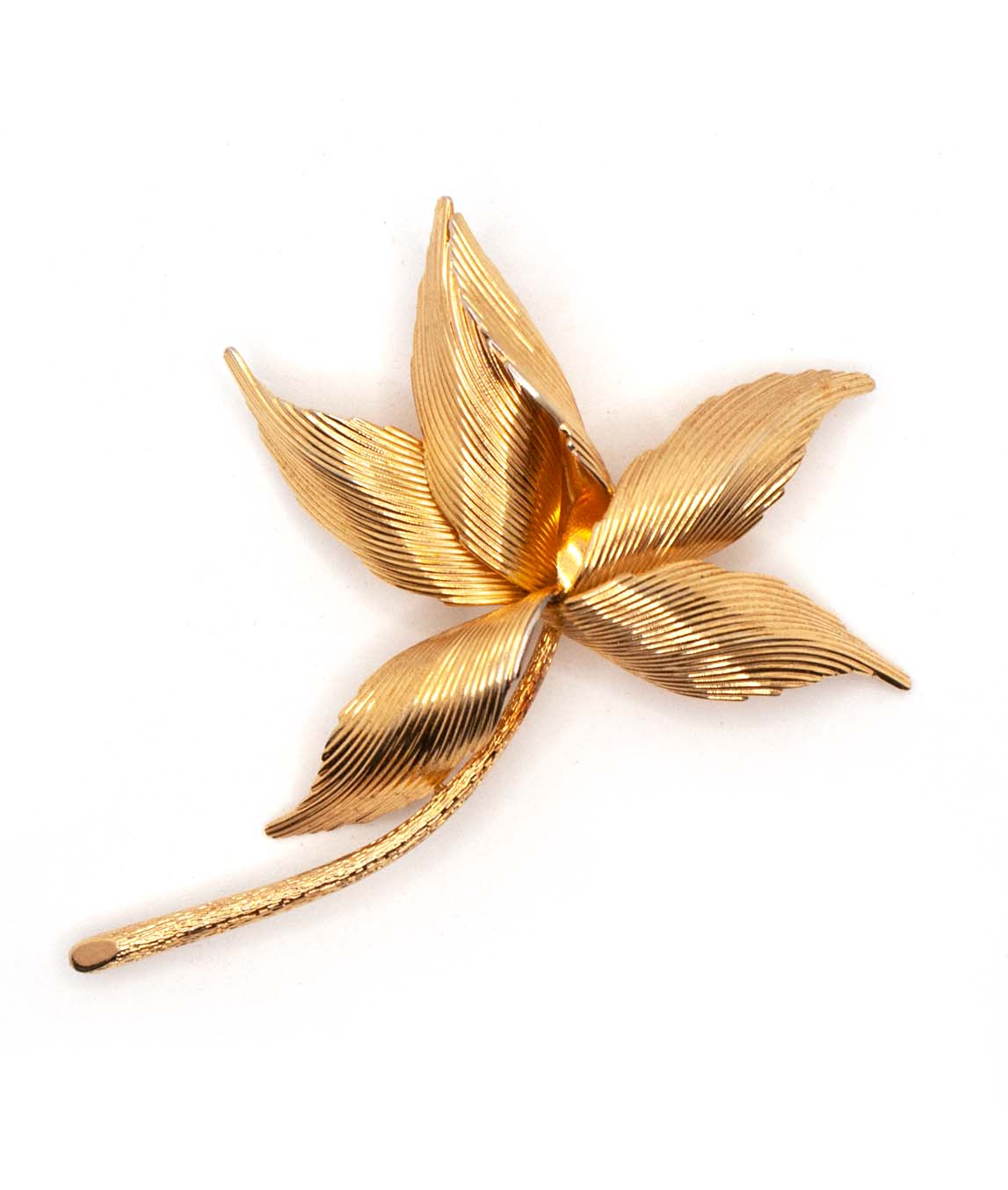 1960 Golden Textured Leaf Grossé Brooch | Gadelles Vintage